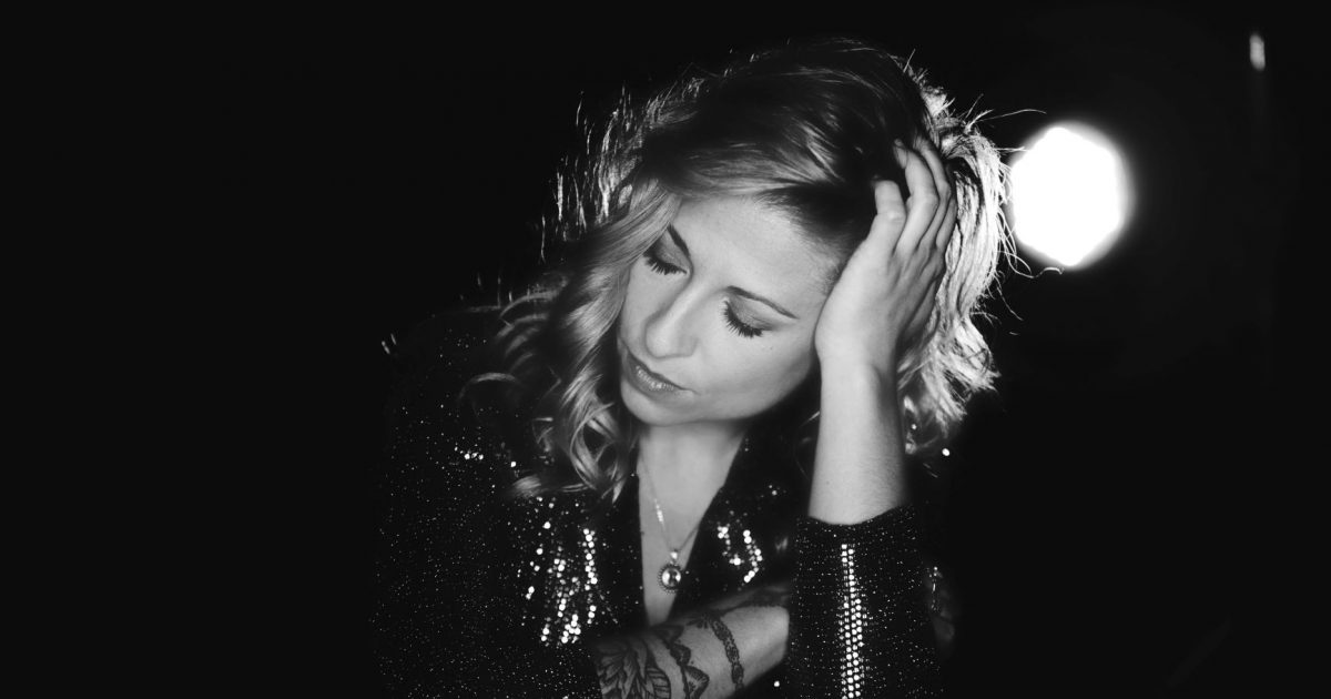 Cindy Bédard en prestation musicale à Télé-Québec – DICI